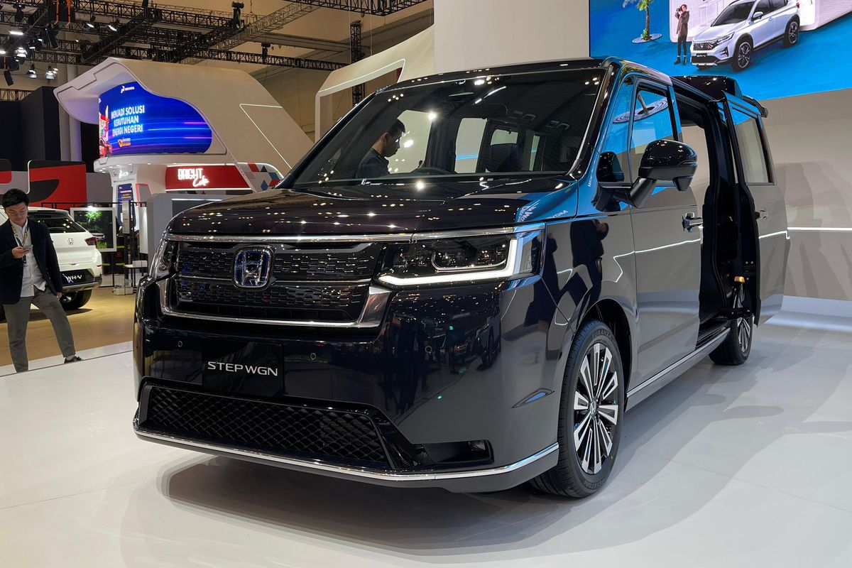 "Mau Meluncur di Indonesia, Segini Perkiraan Harga Honda StepWGN ...